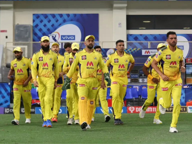 Former CSK Player Gives Fitting Reply to a RCB Fan Page's 'Missing' Pun ...