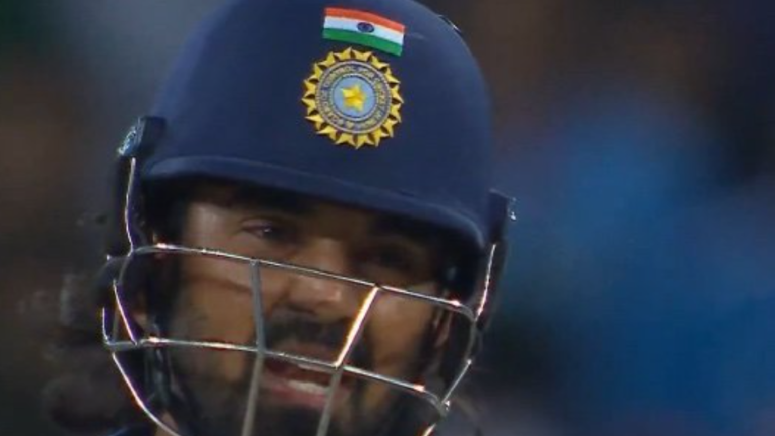 'Main maar raha tha': Frustrated KL Rahul tells Virat Kohli after latter's dismissal in ...